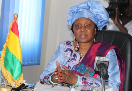 Gouvernance : Rougui Barry déplore le “non accompagnement du gouvernement“… – Africa Guinee