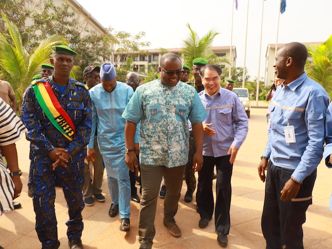 Visite et discours du Premier Ministre chez Chalco Guinea Company ...