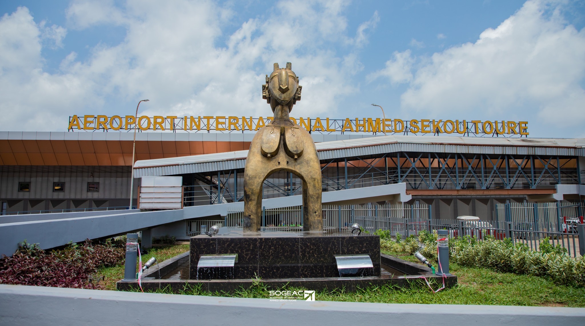 Aéroport Ahmed Sékou Touré de Conakry : Présentation du projet de réhabilitation et de ...