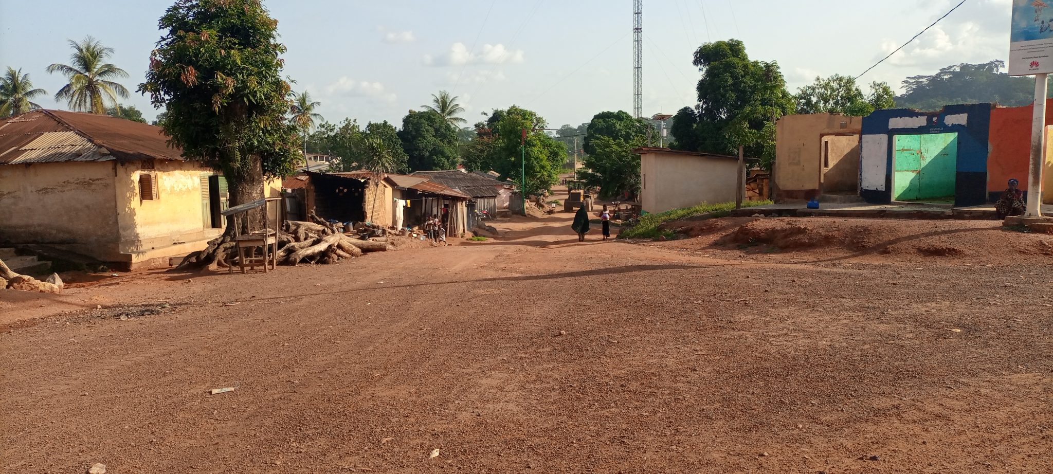 11 km de bitume à Yomou : ‘’Une première depuis 1963… » selon les ...