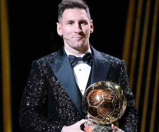 Football : La légende Messi tient son 8ème ballon d’or !!! – Africa Guinee