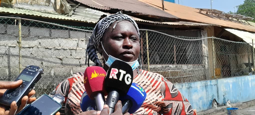 Drame à Kaloum : Le Groupe AGL fait un don de vivres aux sinistrés de ...