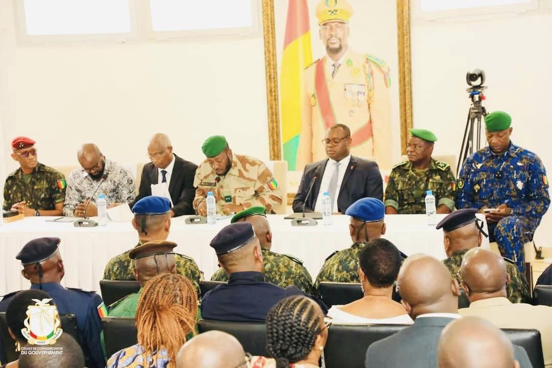 Bah Oury prend les rênes de la Primature : Le nouveau chef du ...