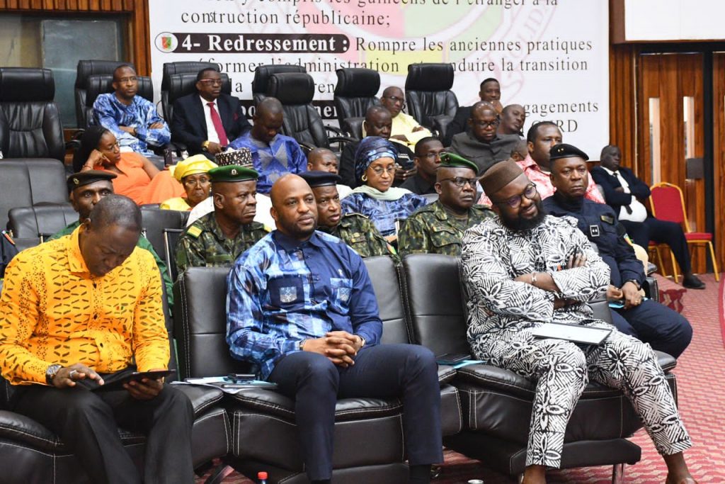 Projet Simandou : Les Conseillers nationaux adoptent d’importants ...