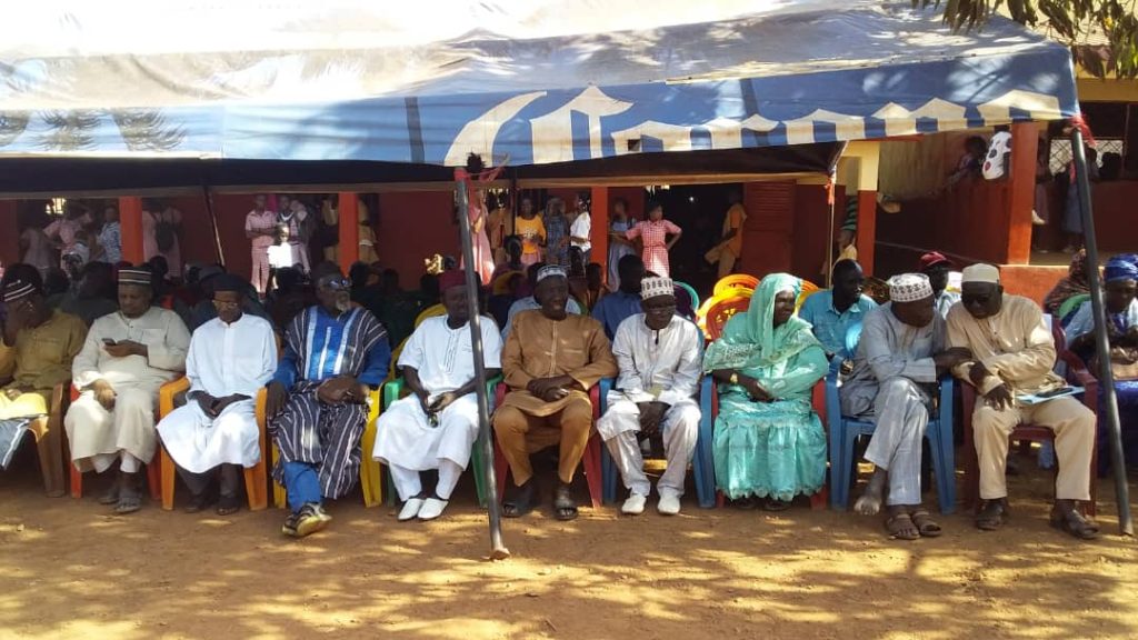 Boké : L’école élémentaire Hadja M’mah Camara fait peau neuve grâce à ...