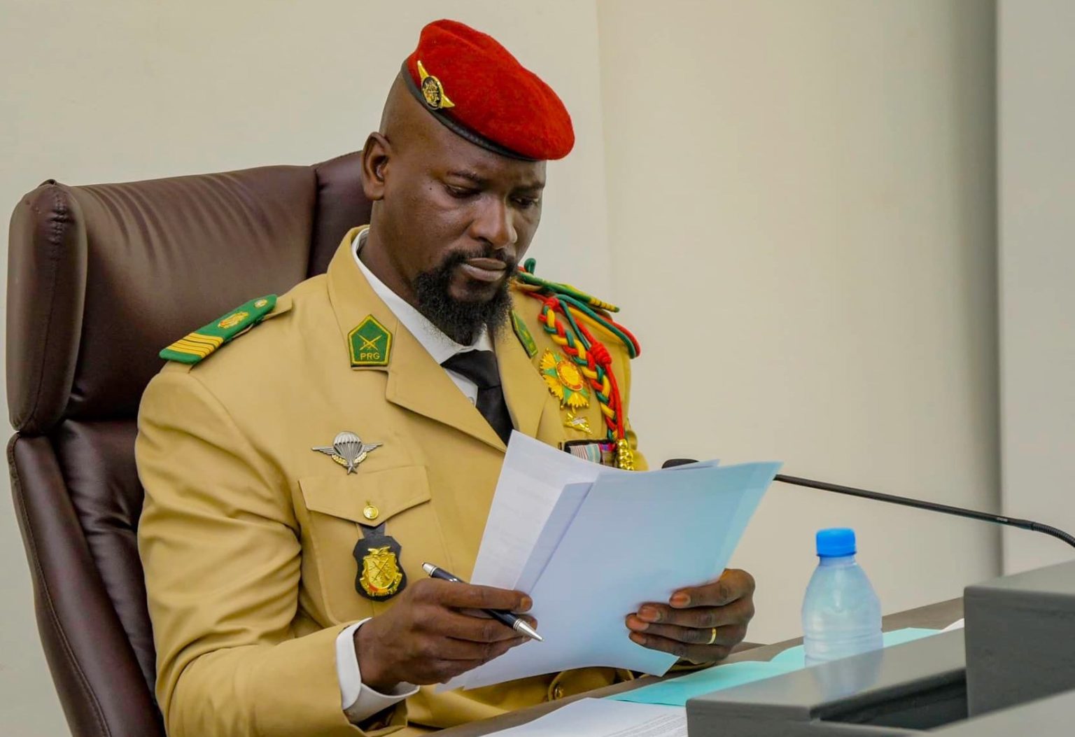 Guinée : Mamadi Doumbouya nomme des hauts cadres au Ministère du ...