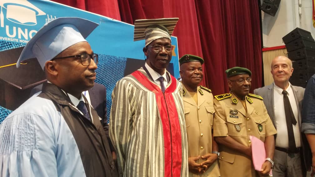 Université Nongo Conakry : Les étudiants de la 15ème promotion ...