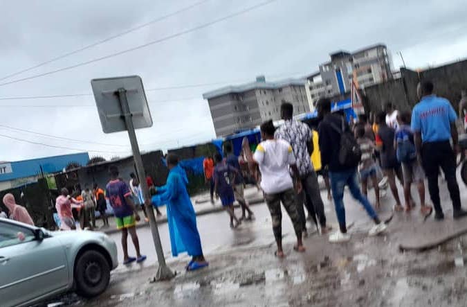 Coronthie : Des échauffourées éclatent suite aux inondations… – Africa ...