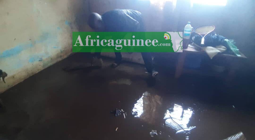 Inondation à Conakry : Des victimes indexent les constructions ...