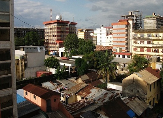 Kaloum : retour au calme après les scènes de panique (témoins) – Africa ...