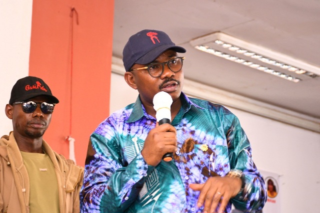 Dansa Kourouma à Coyah : “La nouvelle Constitution est comme le ...