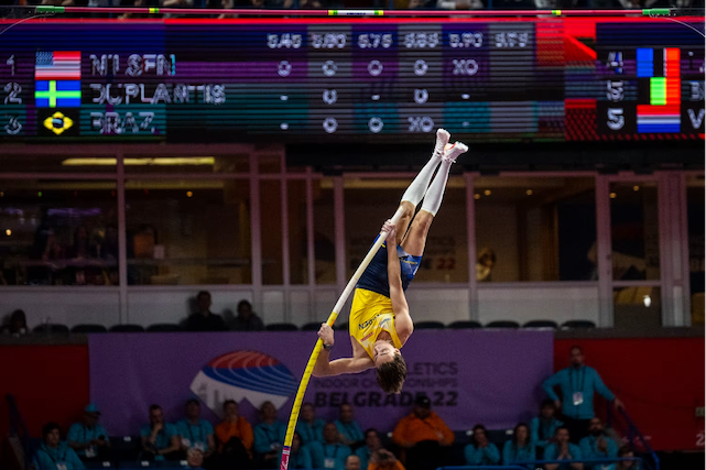 L’histoire du saut à la perche : des perches en bambou à la technologie ...