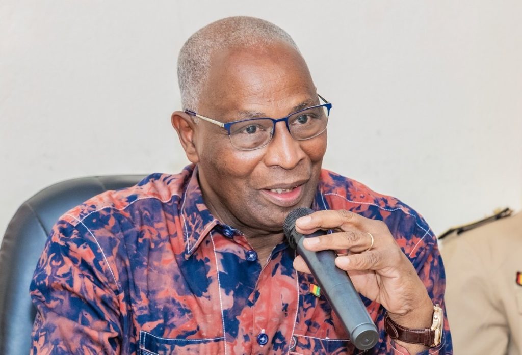 Guinée : Bah Oury annonce une « importante initiative » en faveur des ...