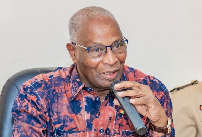 Guinée : Bah Oury annonce une « importante initiative » en faveur des ...