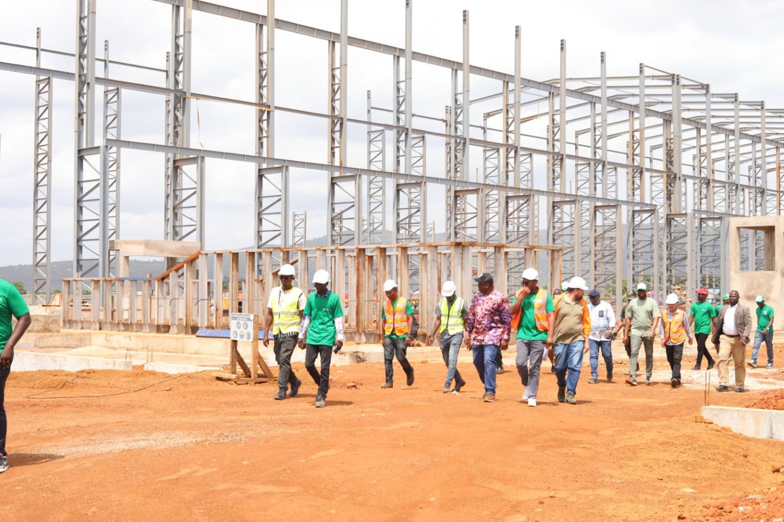 Daboyah (Kindia) : SONOCO lance FERMAV Industries, un projet intégré au ...