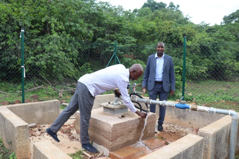 La Commune de Fougou célèbre l’accès à l’eau potable : remise de la ...