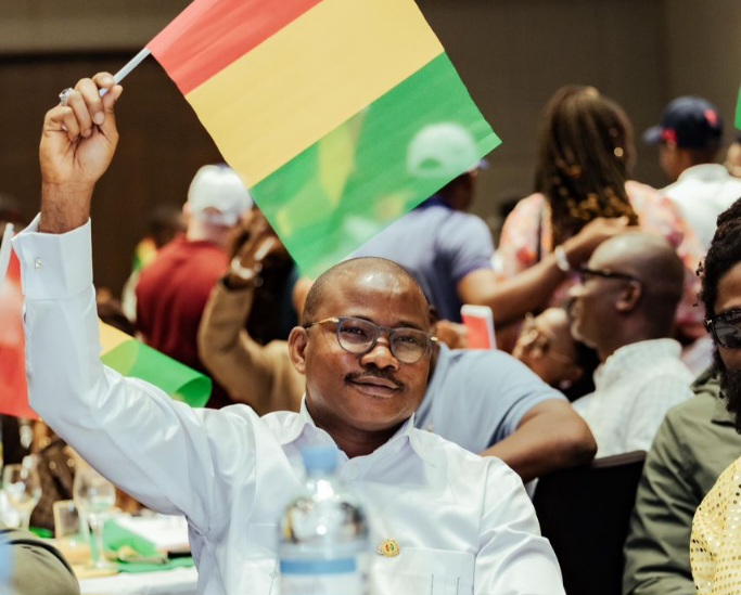 Le Nimba ou déesse de la « fécondité » : Tout savoir sur le masque du ...