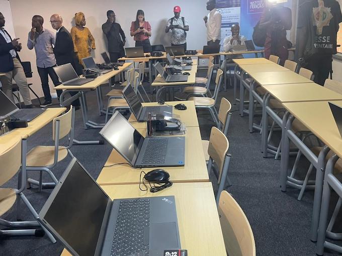 Guinée : La France renforce son soutien aux industries créatives ...