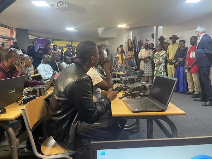 Guinée : La France renforce son soutien aux industries créatives ...