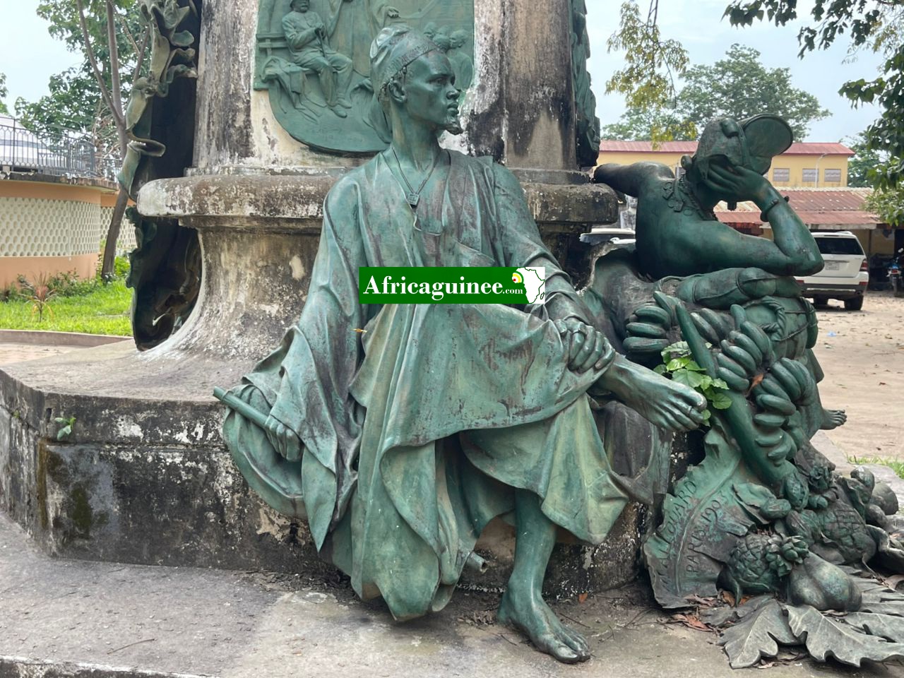 Le Nimba ou déesse de la « fécondité » : Tout savoir sur le masque du ...