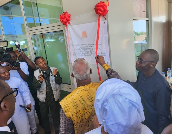 Plateau de Koloma : Orange Guinée inaugure son nouveau Siège Social, un ...